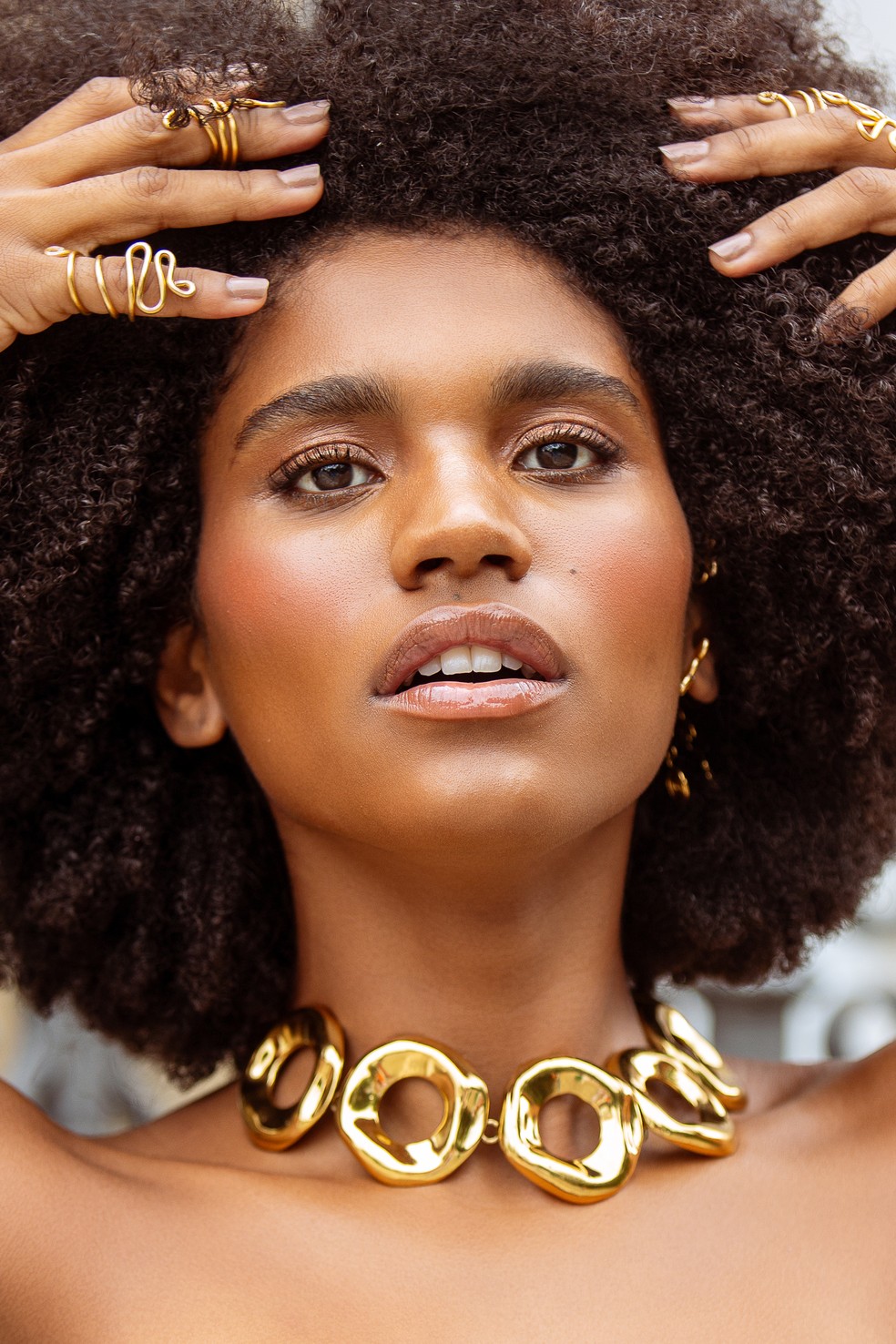 De fono à atriz: Glorinha em 'Garota do Momento', Mariana Sena lembra trajetória na arte e fala ...