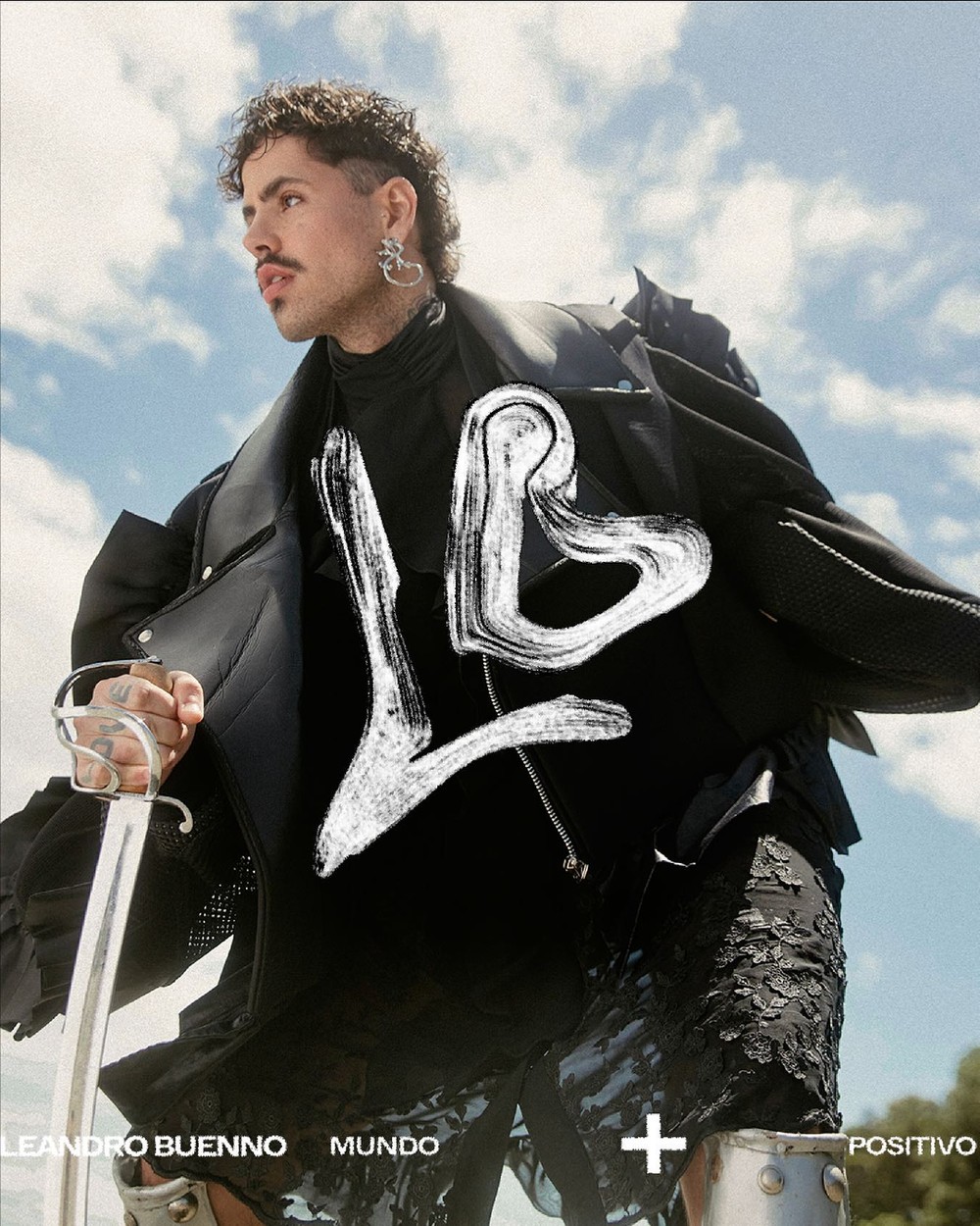 Ex-The Voice, Leandro Buenno lança álbum sobre vivência com o HIV