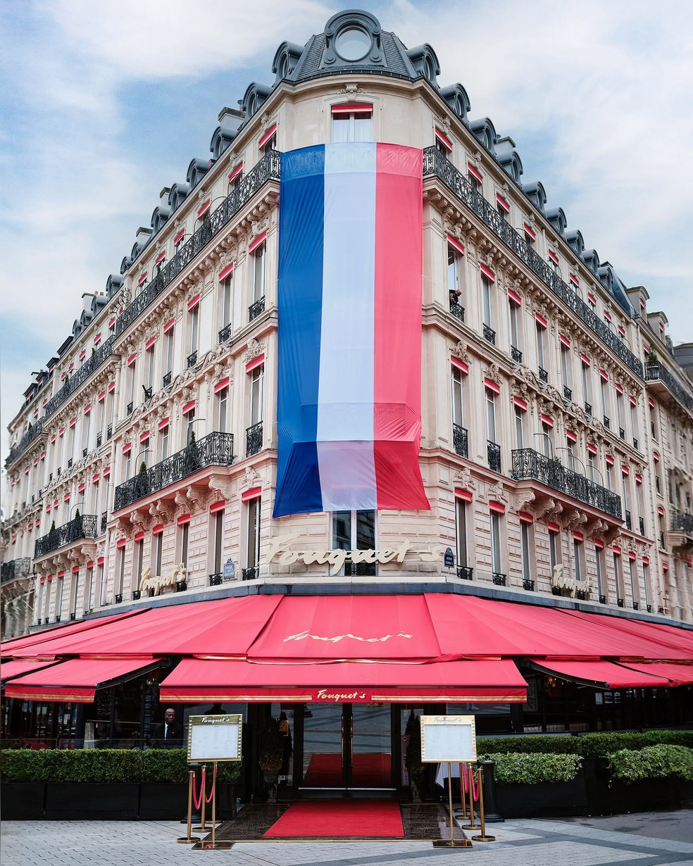 Em Paris para semana de moda, Isis Valverde mostra hotel luxuoso com ...
