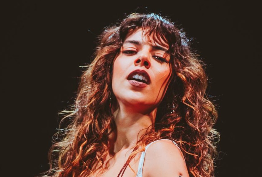 Marina Sena apresenta o show 'Vício Inerente 2.0' em festival e é ...