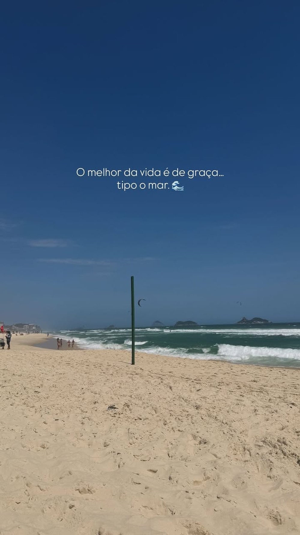 Pocah posa de biquíni em praia após contar que foi chamada de 'baranga ...