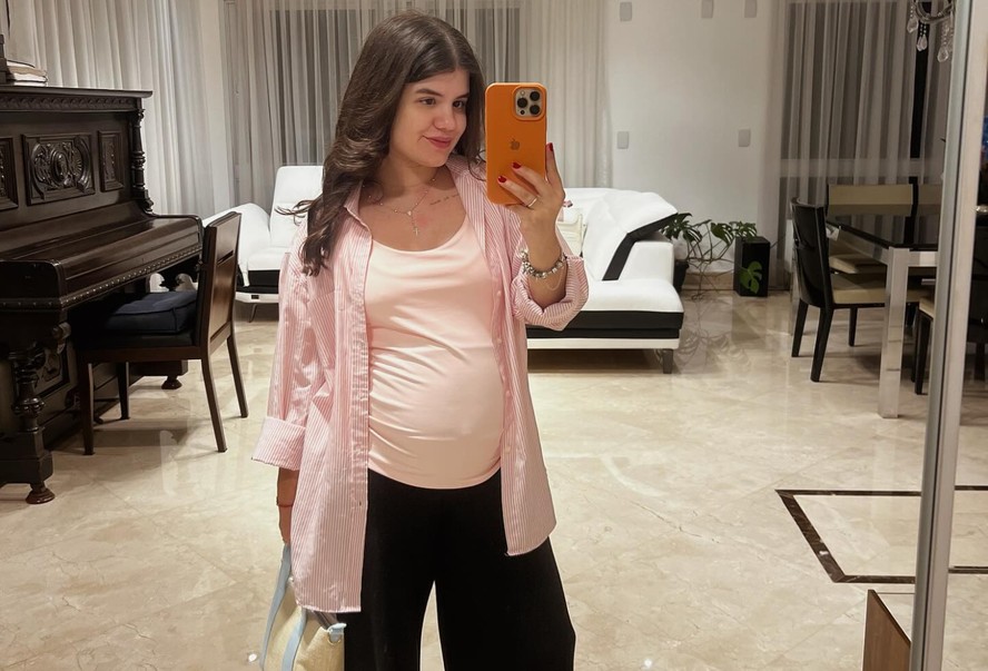 Ex-Chiquitita Carolina Chamberlain explica como concilia a faculdade ...