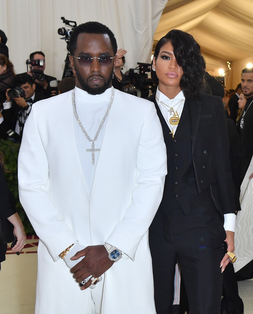 Julgamento de Diddy: rapper teria 'dirigido' sexo da ex-namorada com ...