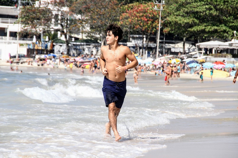 Xande Valois volta aos treinos após interpretar Cebolinha em novo filme