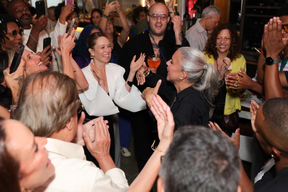 Aniversário de Astrid tem reunião de ex-VJs da MTV e Mari Ximenes ...