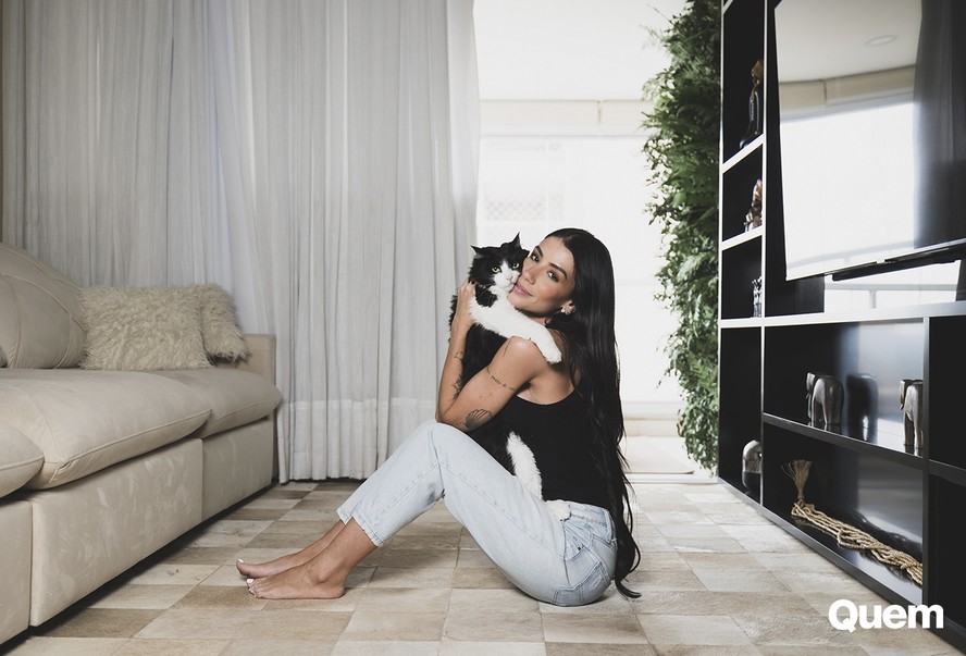 Maria Lina abre apartamento e reflete amor-próprio na decoração: 'Tudo ...