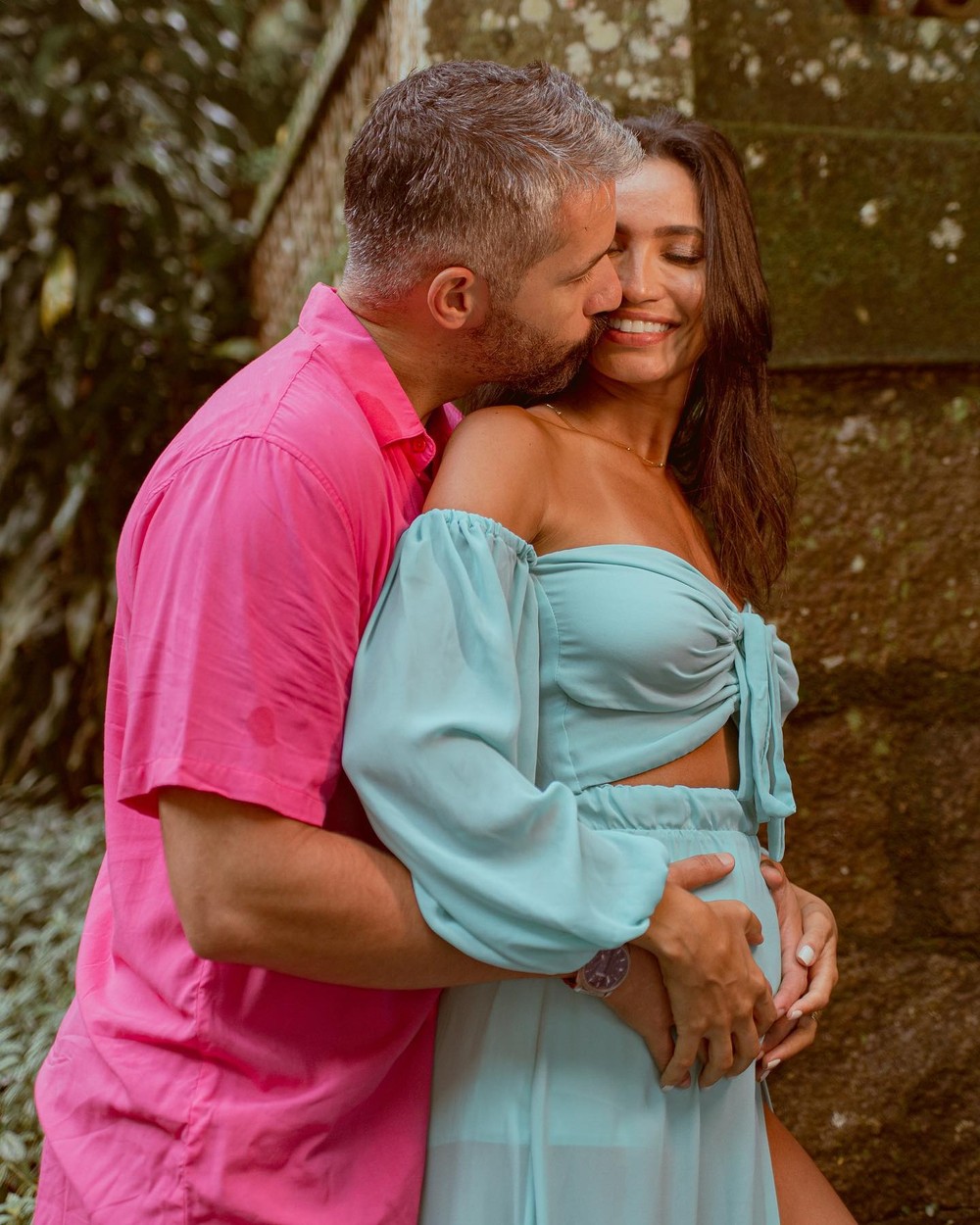 Jornalistas da TV Globo, Danilo Vieira e Mari Cardoso esperam primeiro filho