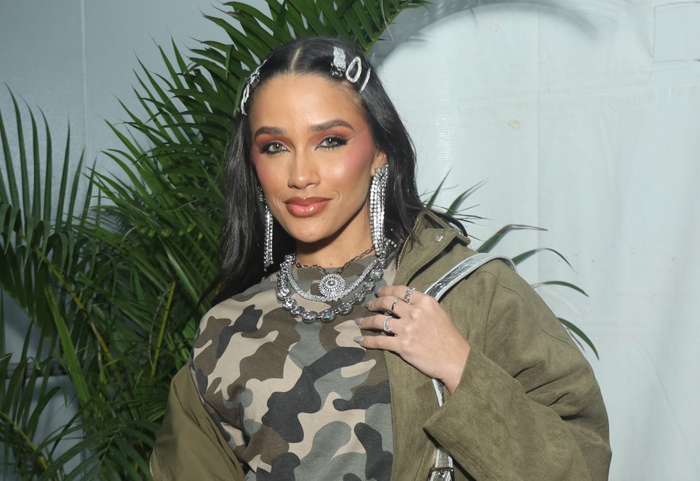 Solteiros e na pista: Quem são os famosos que curtiram primeiro fim de ...