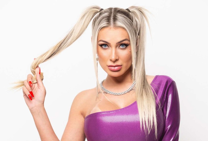 Andressa Urach explica investimento na música como MC Ímola: ‘Quero que ...