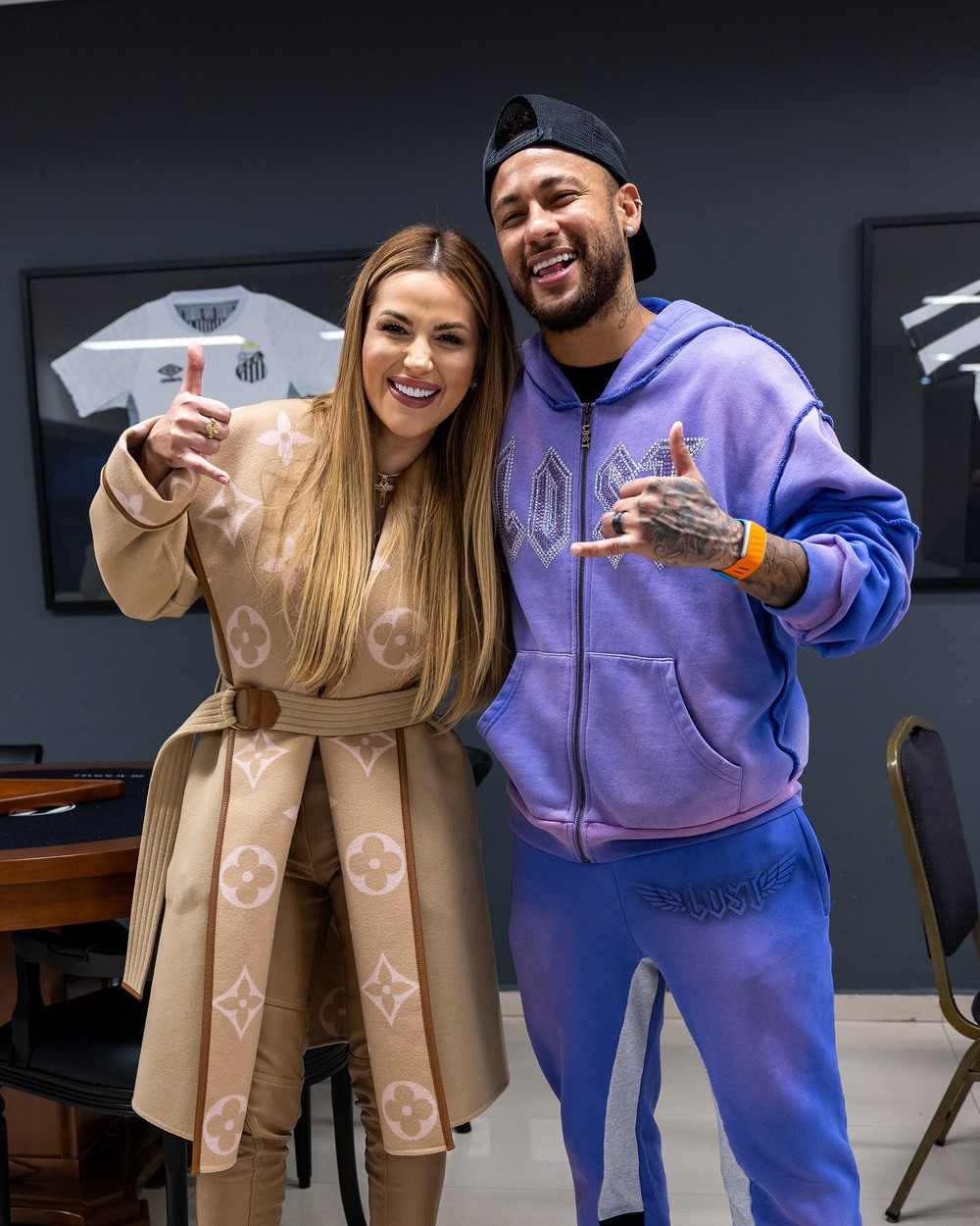 Deolane e Neymar se encontram e web lembra MC Kevin, que tinha tattoo ...
