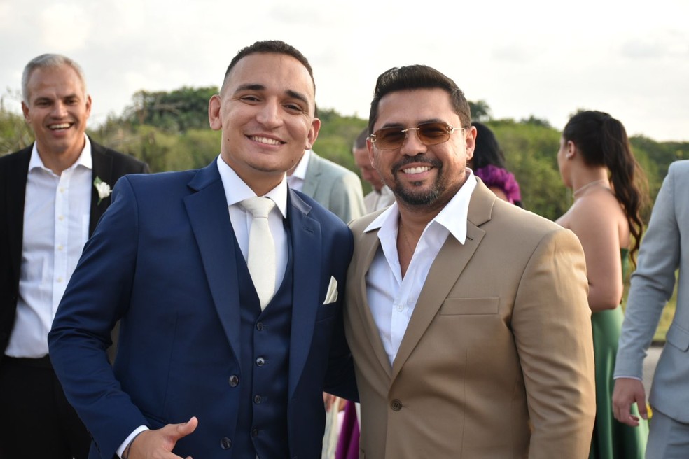 Famosos vão ao casamento de João Gomes e Ary Mirelle no Recife; veja os ...
