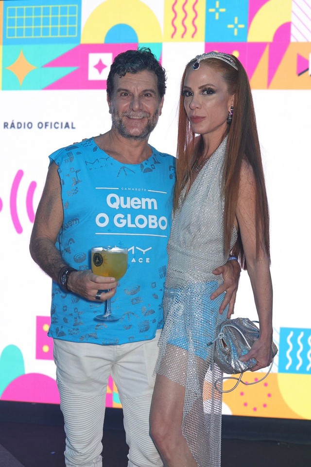 Uruguaio, ator Roberto Birindelli vê desfiles no Carnaval do Rio: 'Amo ...