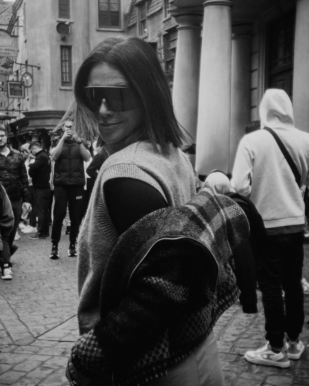 Com cabelo curtinho, Giovanna Antonelli abre álbum de viagem com filhas ...