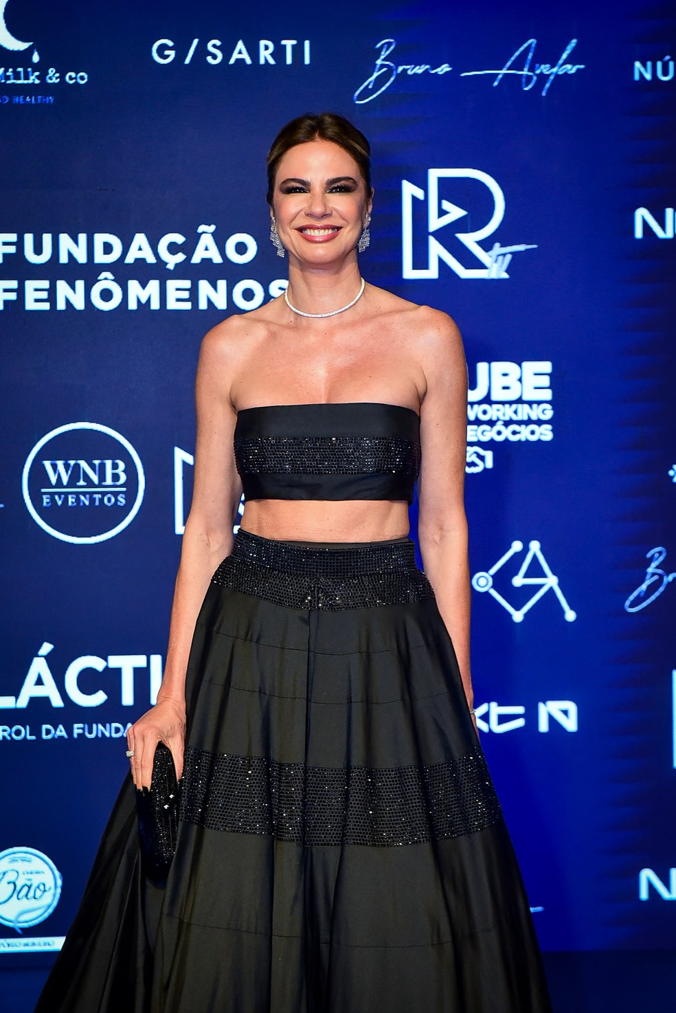 Luciana Gimenez surge arrasadora em evento, mas confessa: 'Nunca me ...