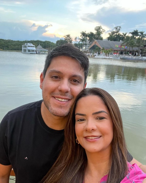 Veja 10 famosos que eram amigos antes de se apaixonarem como Ana ...