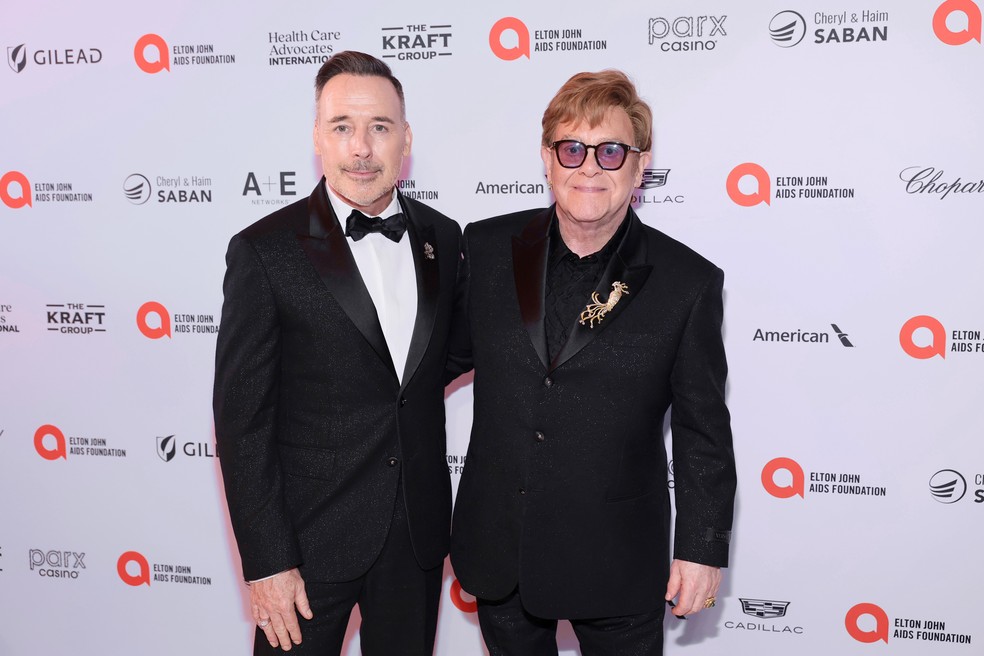 Fora dos palcos, Elton John inicia 'novo passo na carreira', revela marido