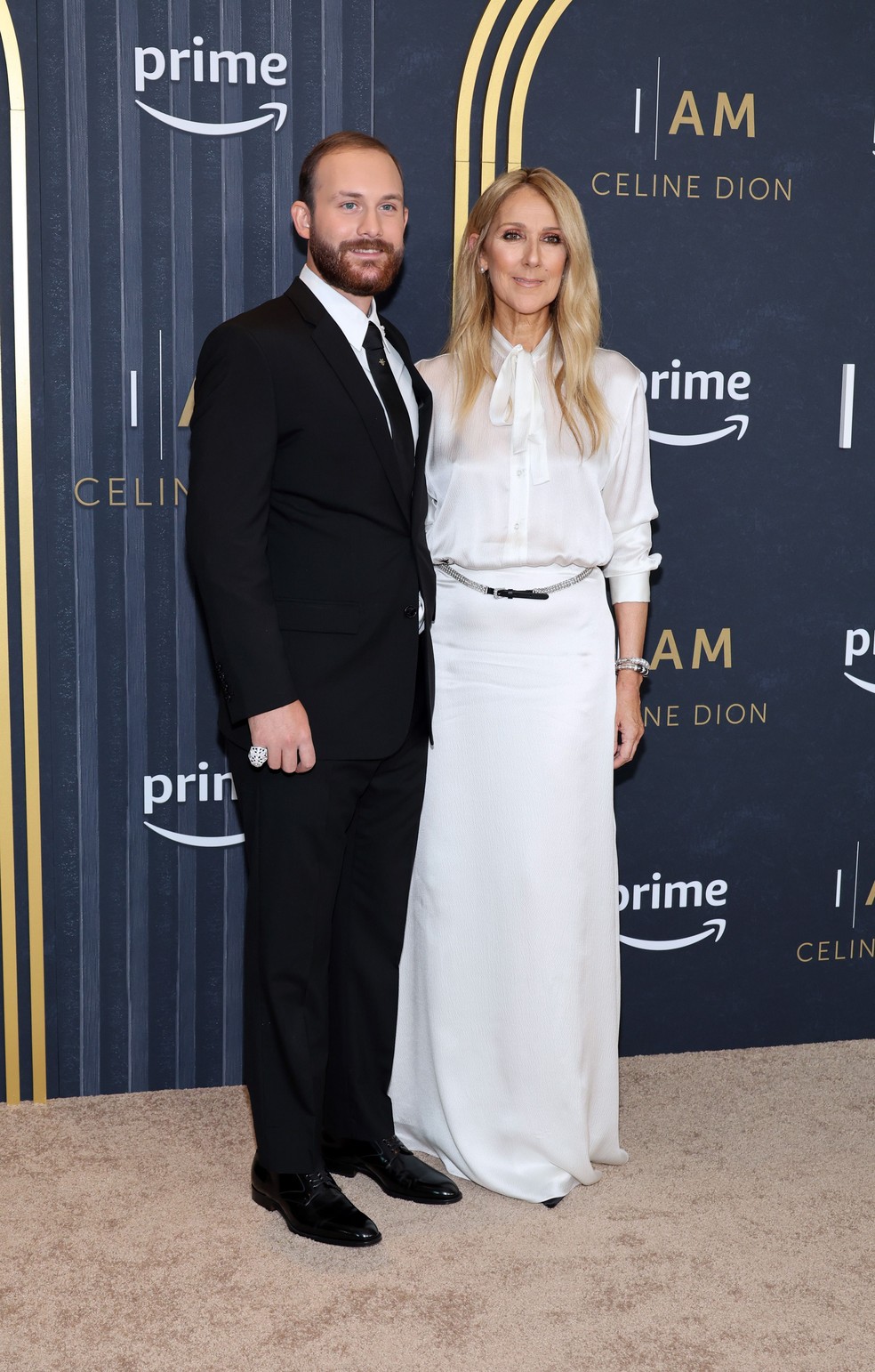 Com doença rara e incurável, Céline Dion vai com o filho a première de ...