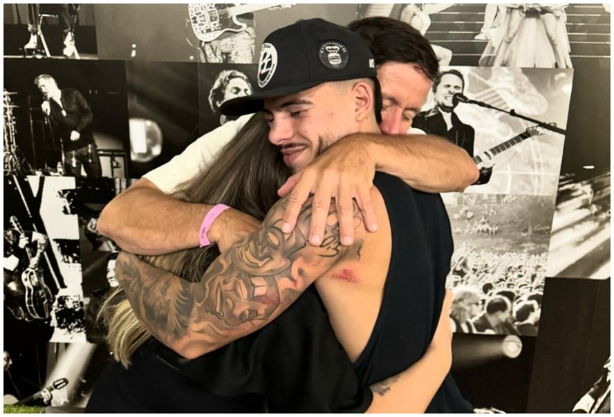 Thomaz Costa celebra reconciliação da família após anos de briga ...