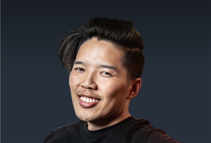 Morre Alex Duong, aos 42 anos, comediante e ator da série 'Blue Bloods'