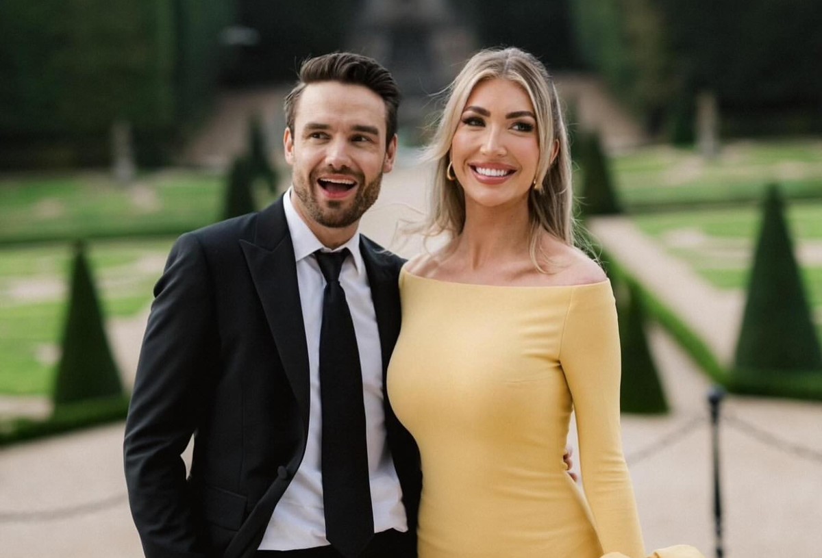 Namorada de Liam Payne faz tributo ao cantor semanas após funeral