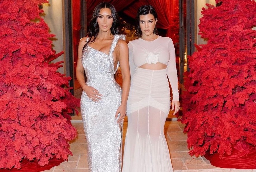 Kourtney Kardashian revela o motivo de quebra pau com Kim Kardashian