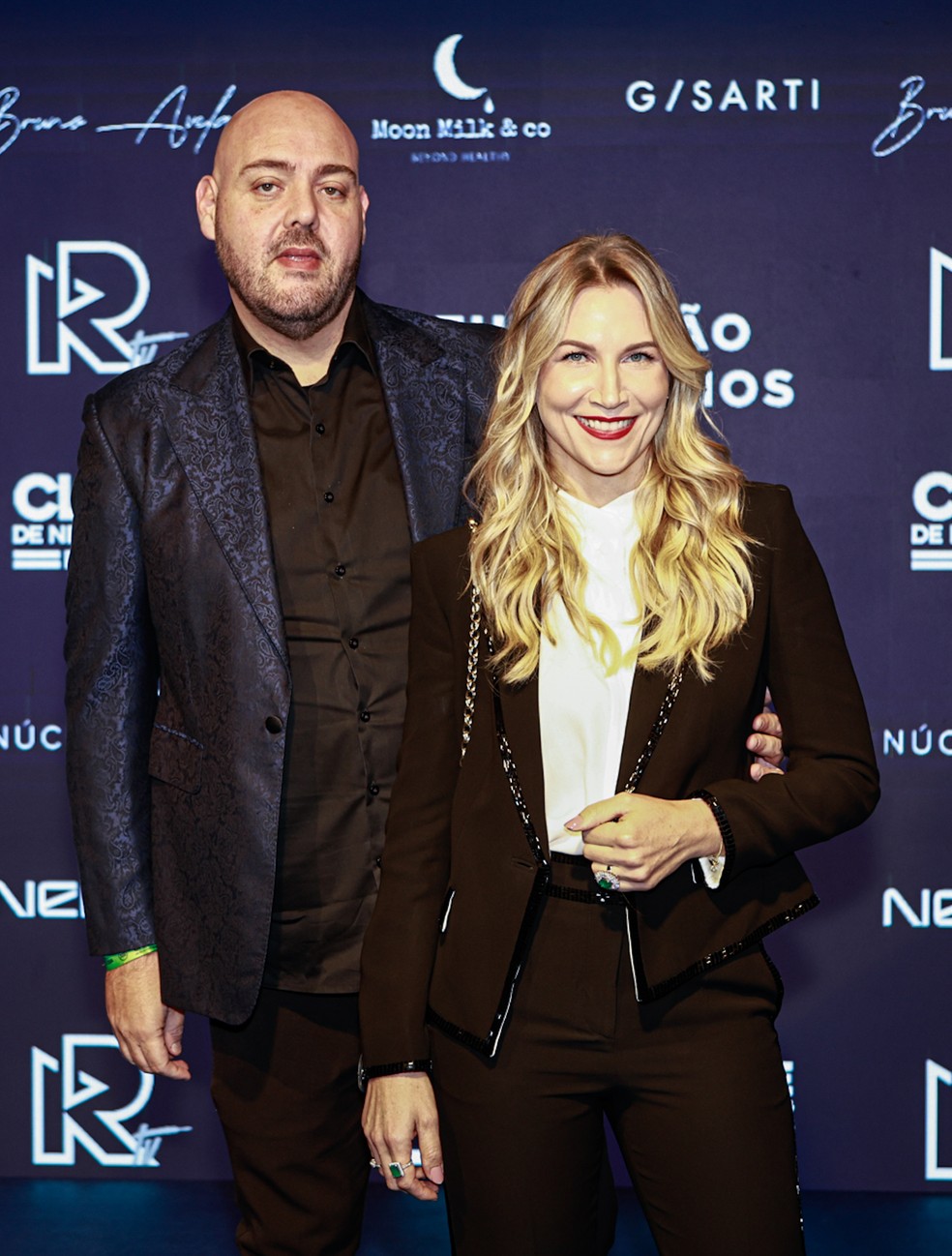 Enquete: Qual foi o casal mais elegante no leilão beneficente de ...