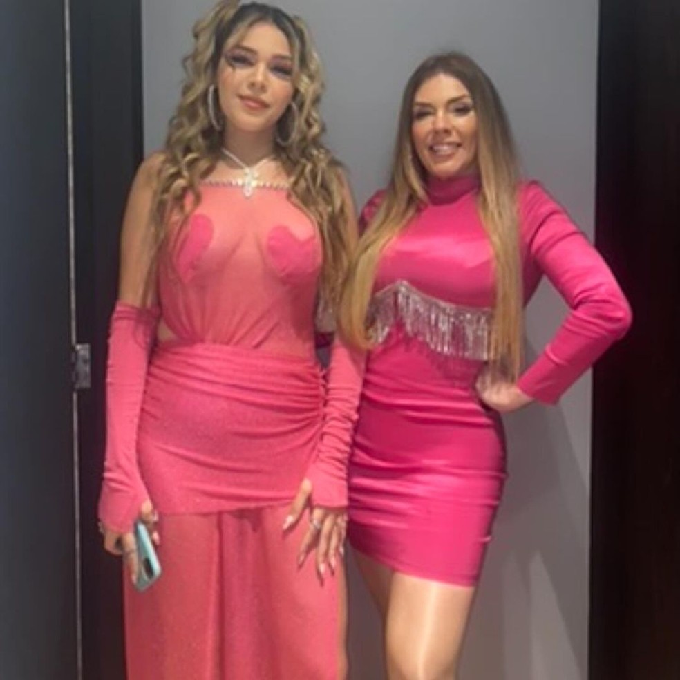 Simony faz 'carta aberta' para a filha em seu aniversário de 21 anos: 'Mato e morro por vocês'