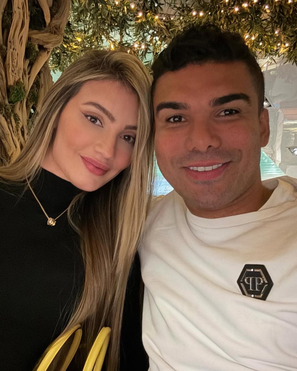 Valentine's Day inspira casais apaixonados pelo mundo; veja fotos e ...