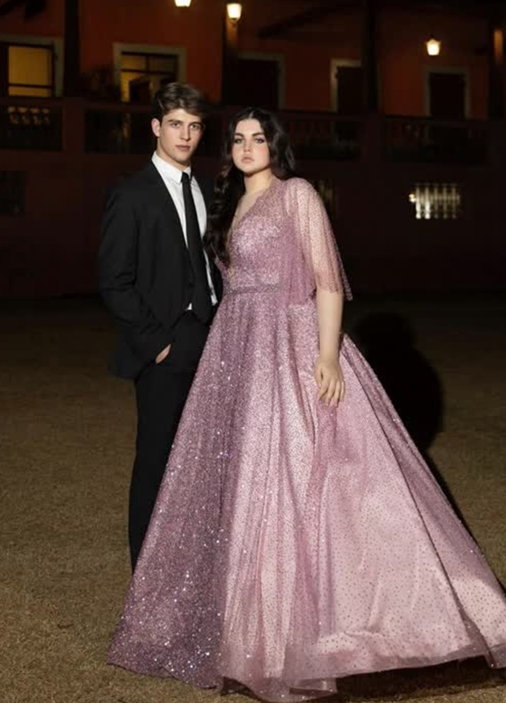 Conheça Antônio Zeni, o príncipe de Maysa Matarazzo em sua festa de 15 anos