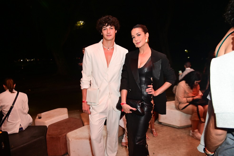 Após affair em 'Vale Tudo', Pedro Waddington e Fernanda Marques se reencontram em desfile