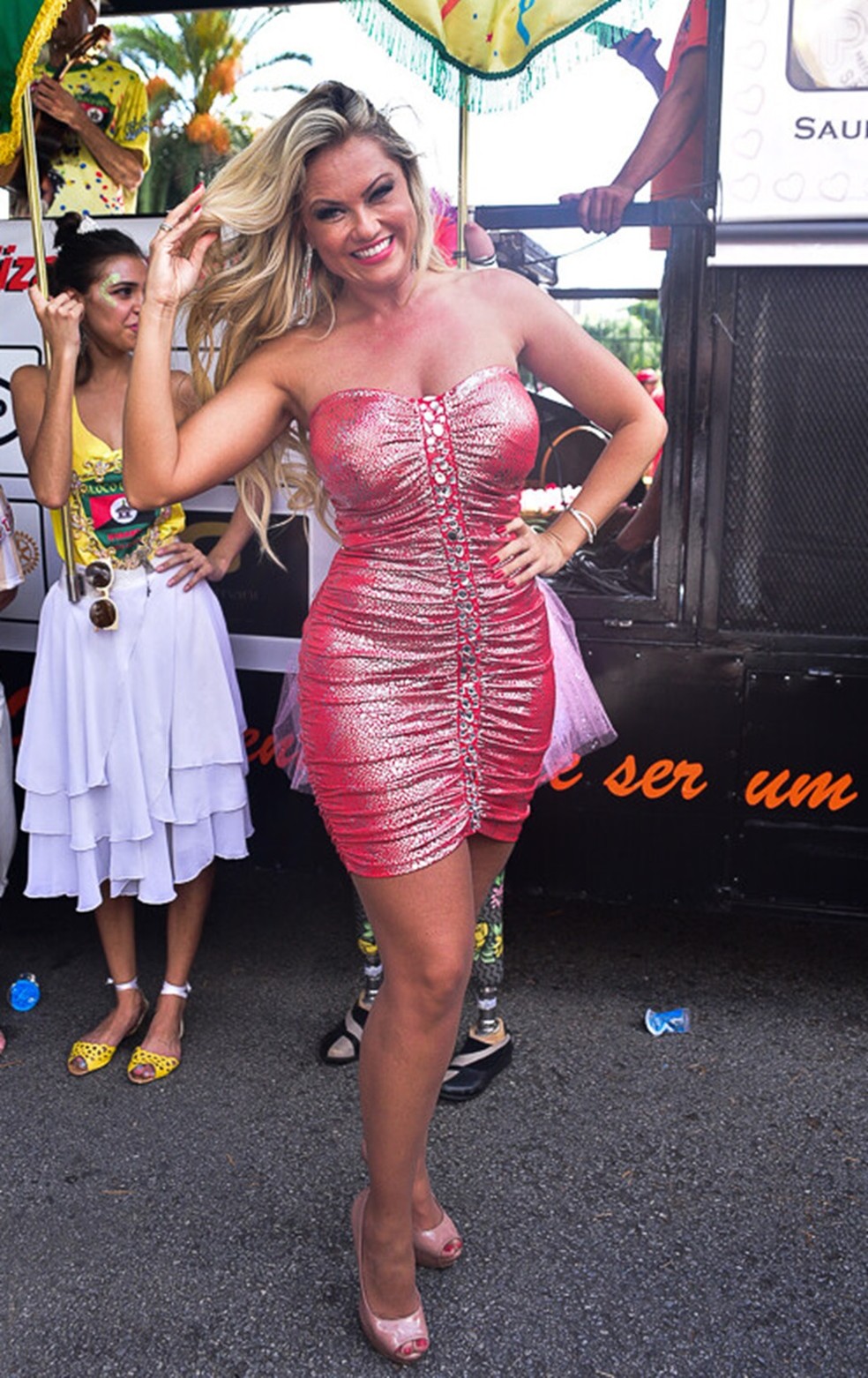 Ellen Rocche: 'Carnaval nunca foi vaidade. Sempre foi amor'