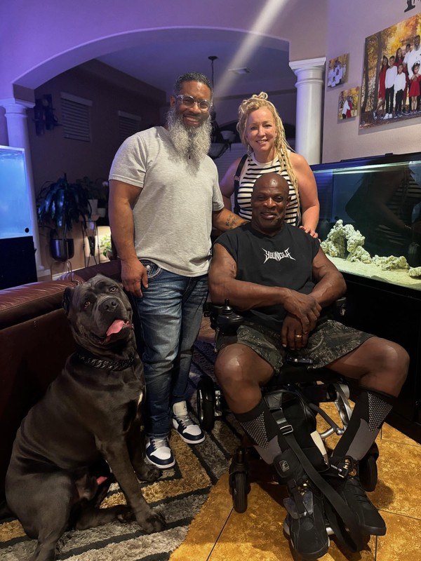 'Rei' do fisiculturismo, Ronnie Coleman passará por cirurgia após ...