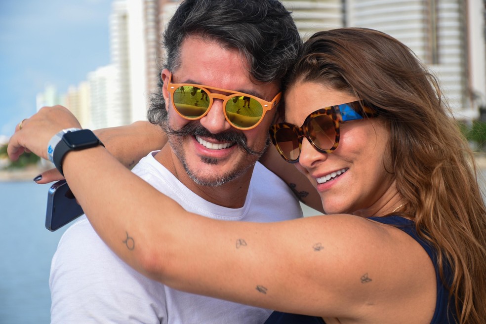 Priscila Fantin e Bruno Lopes fazem viagem romântica por Beach Park