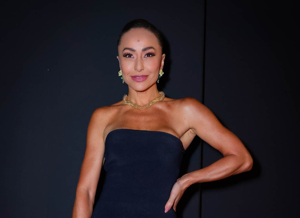 Sabrina Sato pede dicas para Dia dos Namorados como solteira