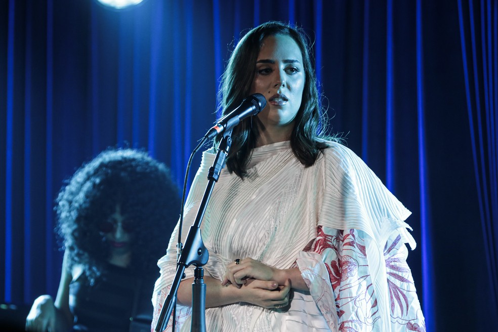 Lara, filha de Faustão, recebe mãe, madrasta, irmãos e namorado em ...