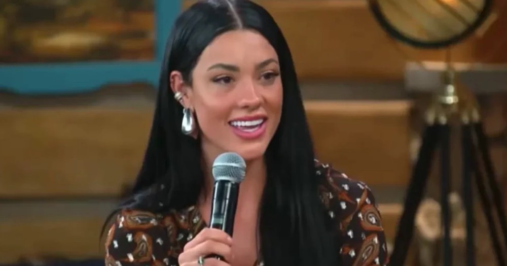 Rayane Figliuzzi reage ao saber que Belo e Viviane Araujo vão atuar juntos