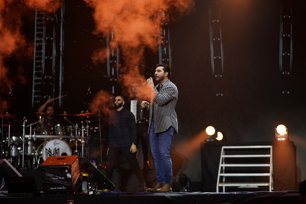 Murilo Huff reflete sobre sertanejo no São João de Campina Grande ...