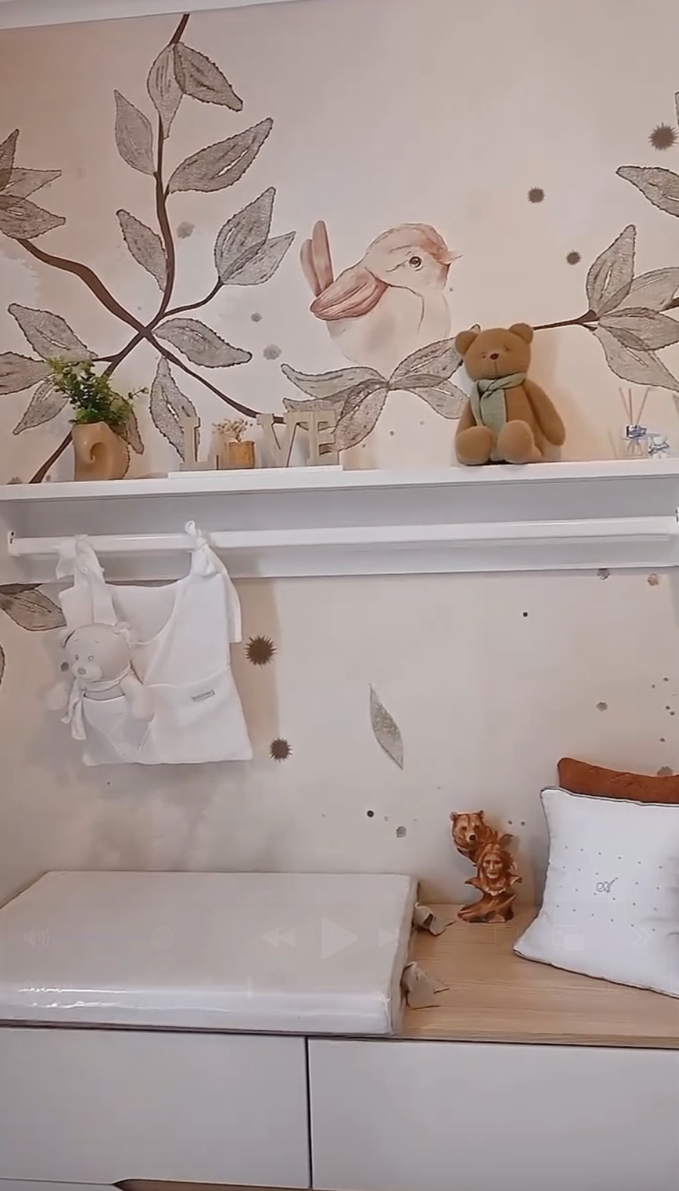 Internada com câncer, Isabel Veloso mostra detalhes do quartinho de ...