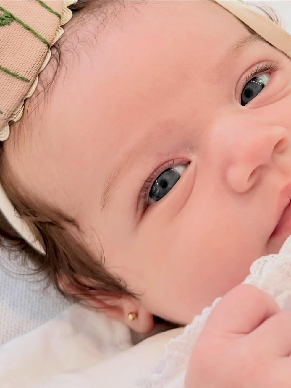 Rafa Kalimann celebra 1 mês da filha, Zuza, e se declara: 'Eu renasci'
