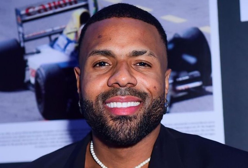 Jogador Polidoro Júnior faz 1ª aparição após revelar ficada com Pabllo ...