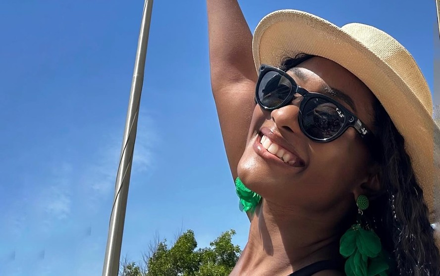 Erika Januza viaja à Jamaica de cruzeiro e se emociona: 'Cheguei chorando'