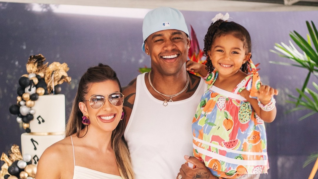 Quem é Any Awuada, que expôs suposta traição de Neymar e foi presa no ...