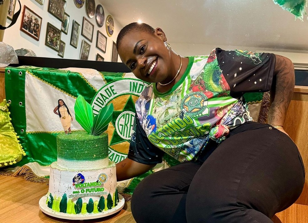 Jojo Todynho solta a voz para defender samba-enredo da Mocidade