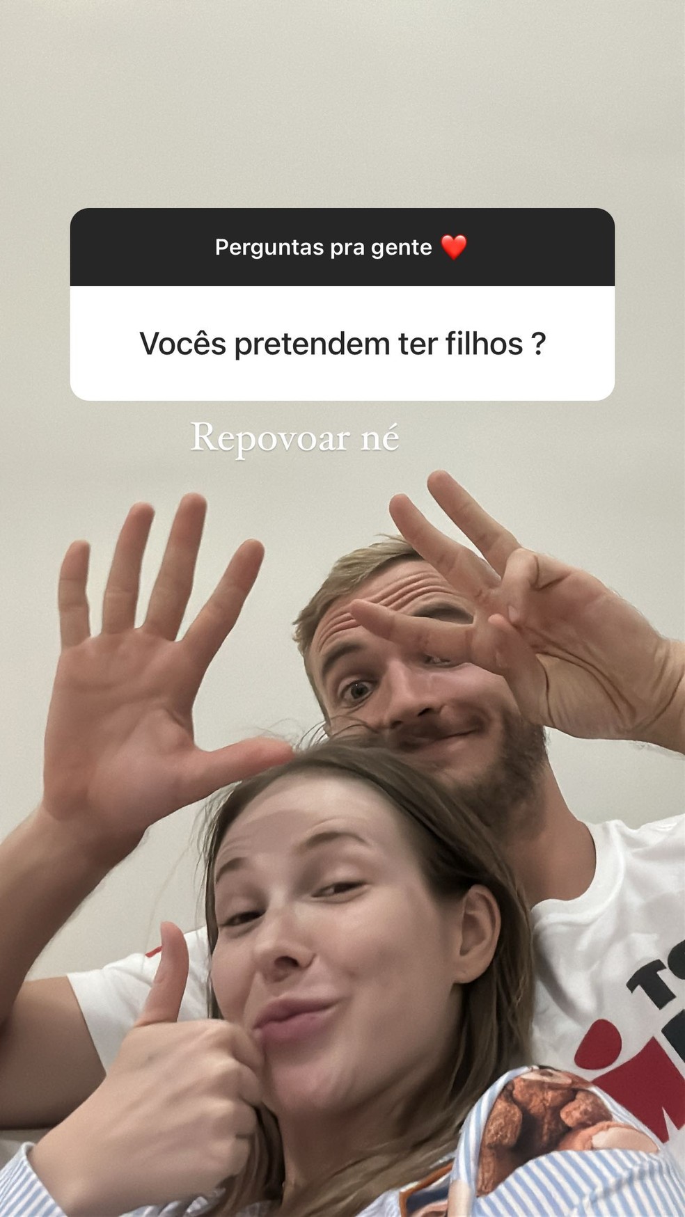 Sammy e novo namorado abrem o jogo sobre vida sexual, casamento e quantos filhos pretendem ter