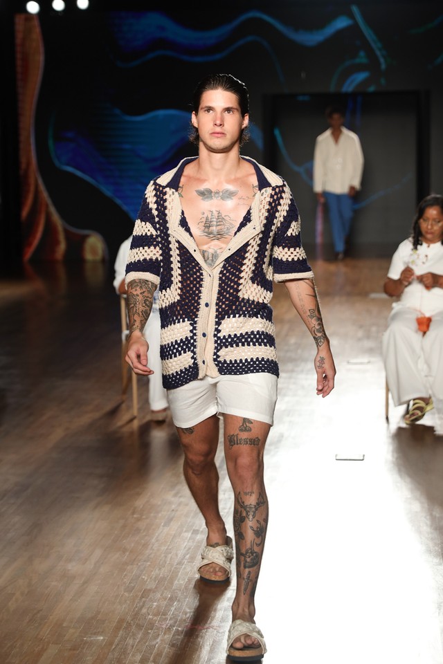 Gabriel Fop estreia na SPFW: 'Treinei muito e comi pouco'