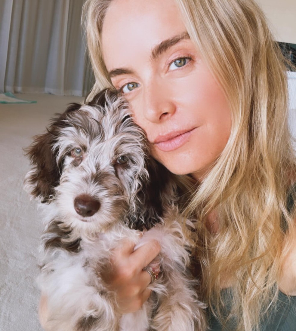 Angélica apresenta Tereza, nova integrante da família Huck