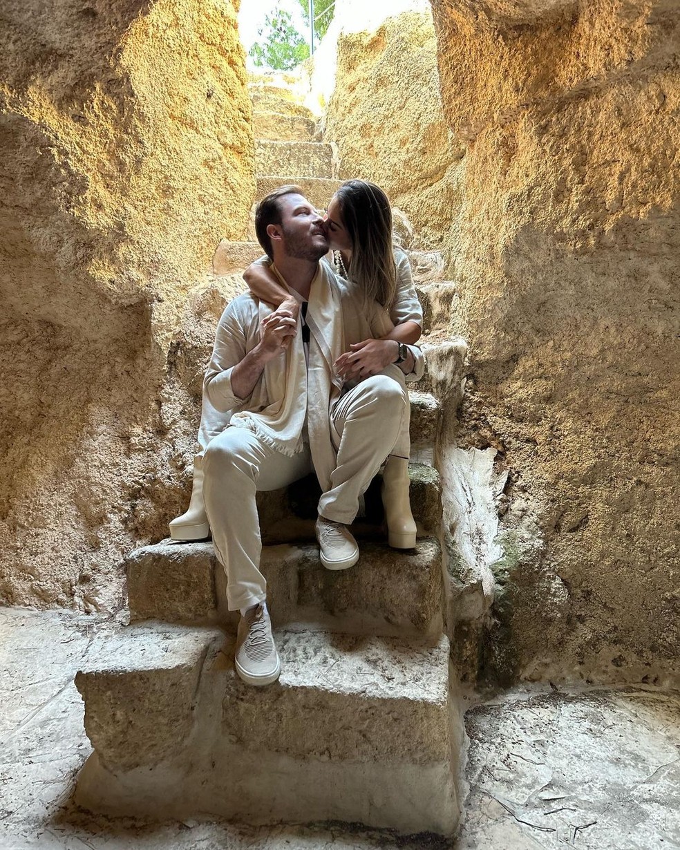 Maíra Cardi e Thiago Nigro, o Primo Rico, combinam looks para fotos ...