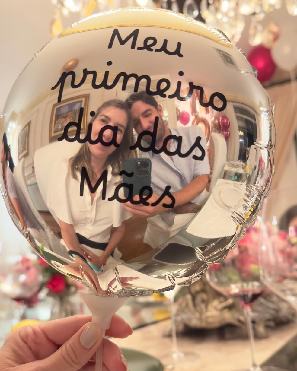 Rebeca Abravanel e Alexandre Pato mostram filho pela 1ª vez após 4 ...