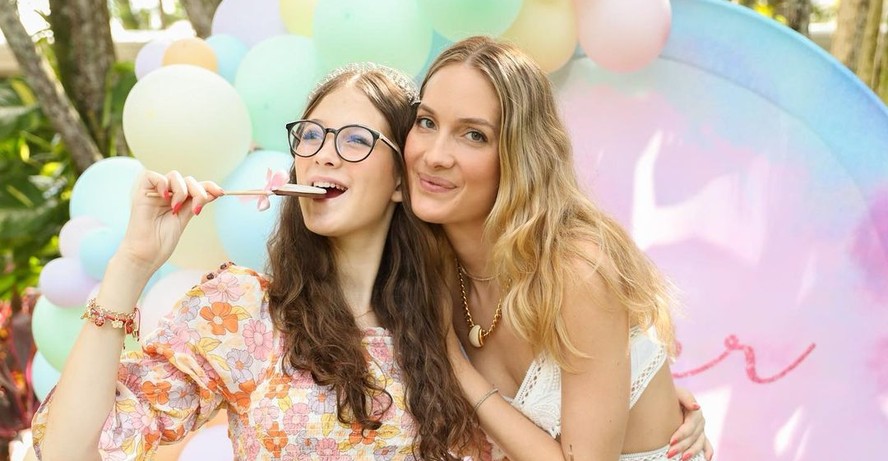 Entenda por que filha de Schynaider Moura, Anne-Marie, precisou passar ...