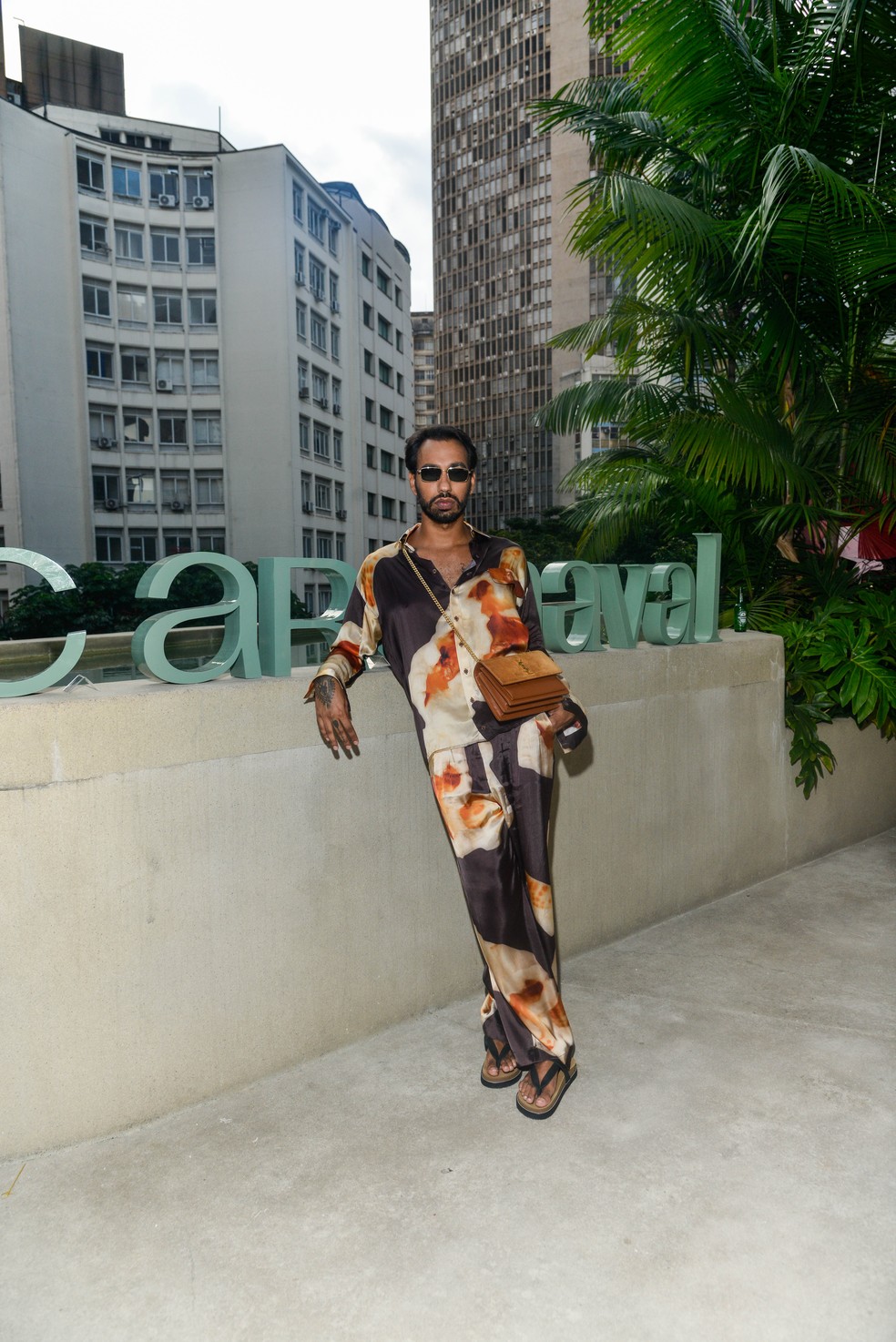 Vanessa Rozan recebe amigos e especialistas em beleza para matinê de ...